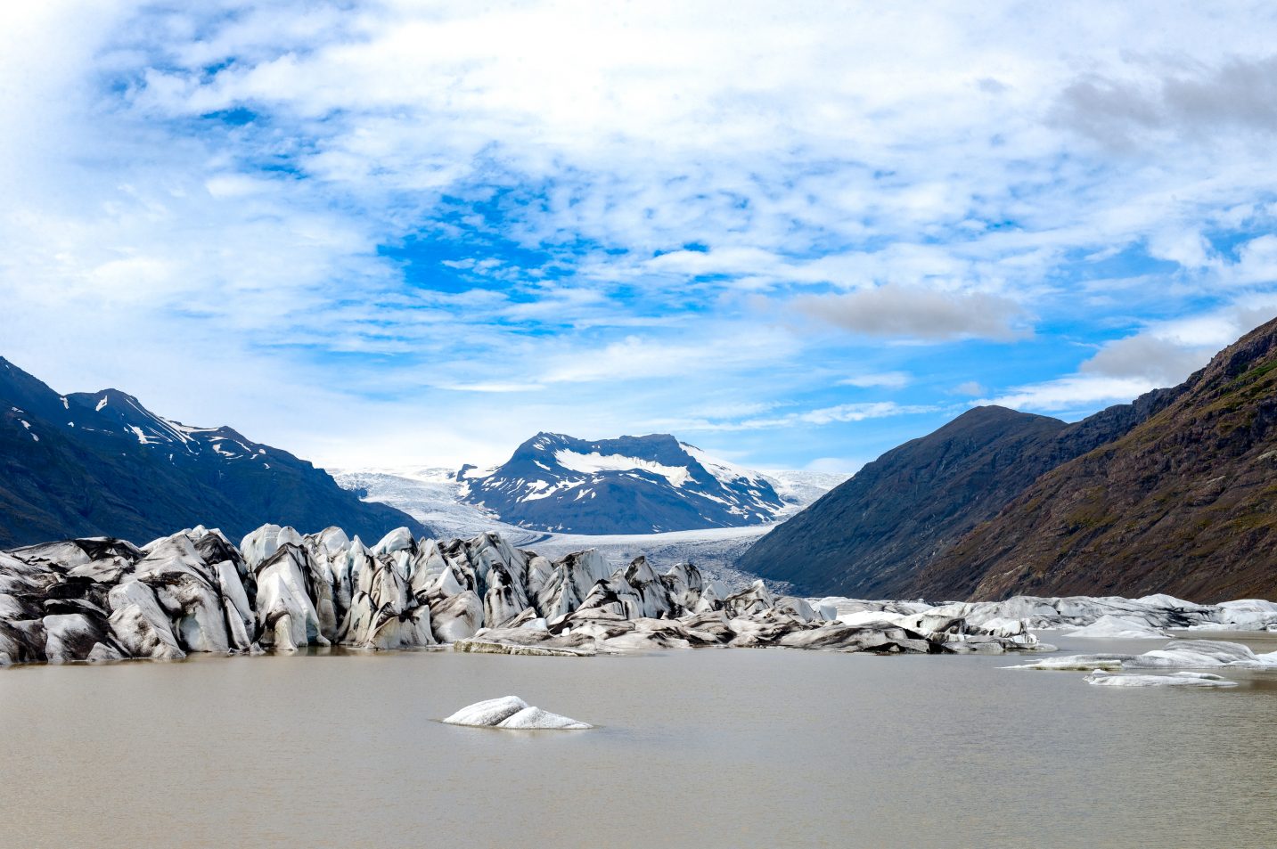 Visit Vatnajökull - Hotels and activities in south Iceland